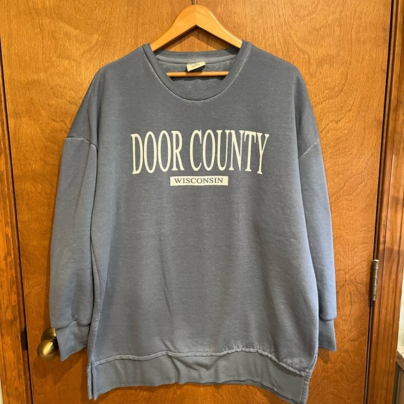 Avalon | Sweaters | Avalon Blue Door County Crewneck Sweater | Poshmark